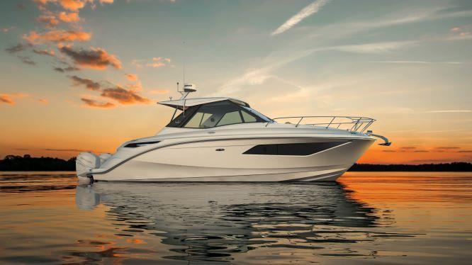 Sea Ray introduces outboard Sundancer | Boat Launch | International ...
