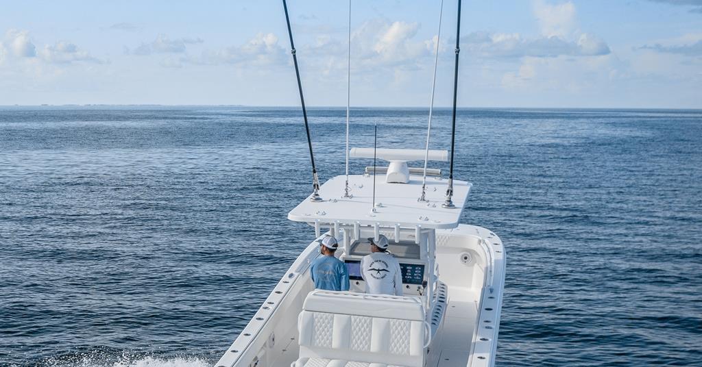 Invincible launches 33’ Catamaran | News | International Boat Industry