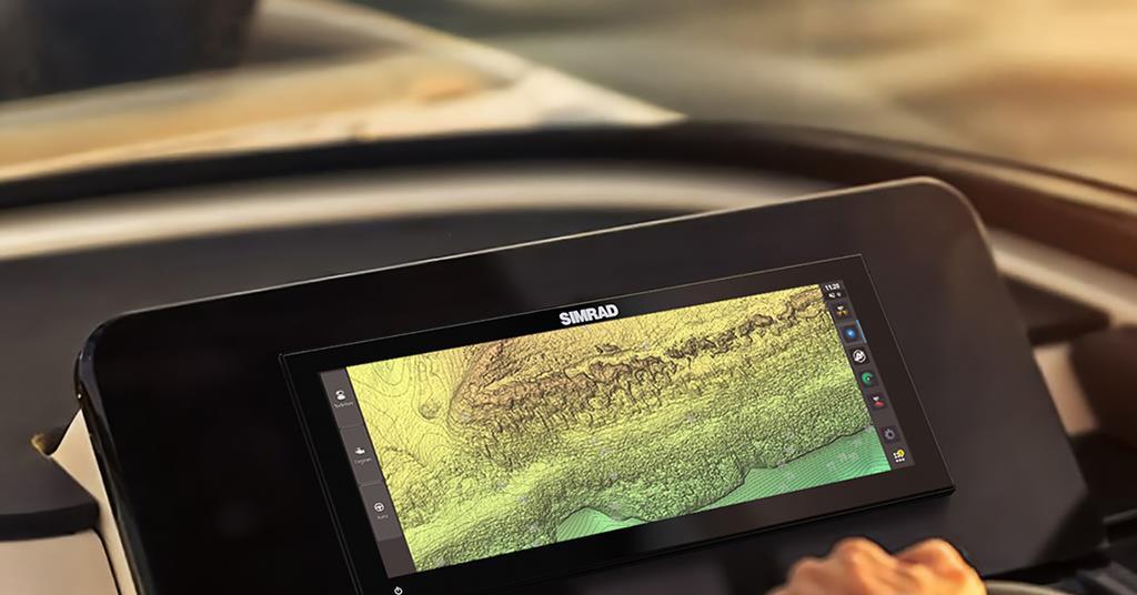Simrad looks to dominate glass helm market with new Ultrawide display ...