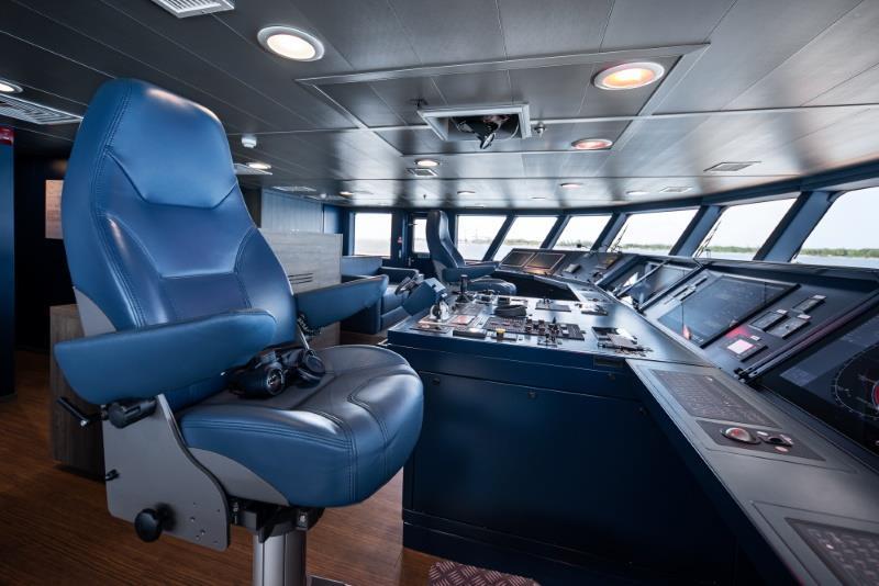 RH Marine installs first Rhodium bridge system on support vessel | News ...