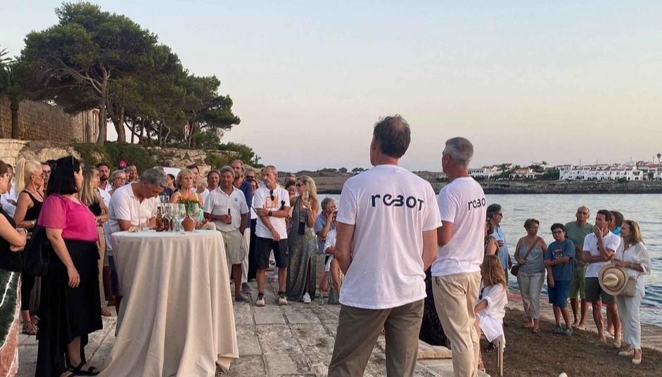 Spanish builder launches 8m electric ‘llaüt’ | News | International ...