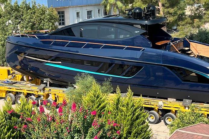 Lazzara Yachts expands LSX series | News | International Boat Industry