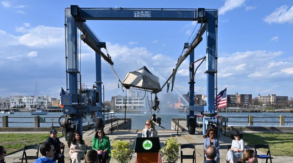 NYC addresses derelict boat issues | News | International Boat Industry