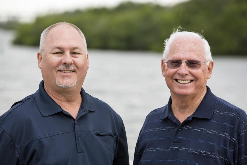New boat manufacturer debuts at Miami show with “slide-out” pontoons ...