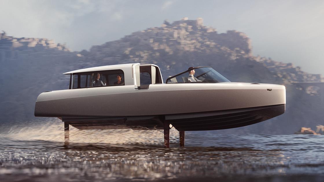 Electric ‘flying’ passenger boat makes Venice debut | News ...