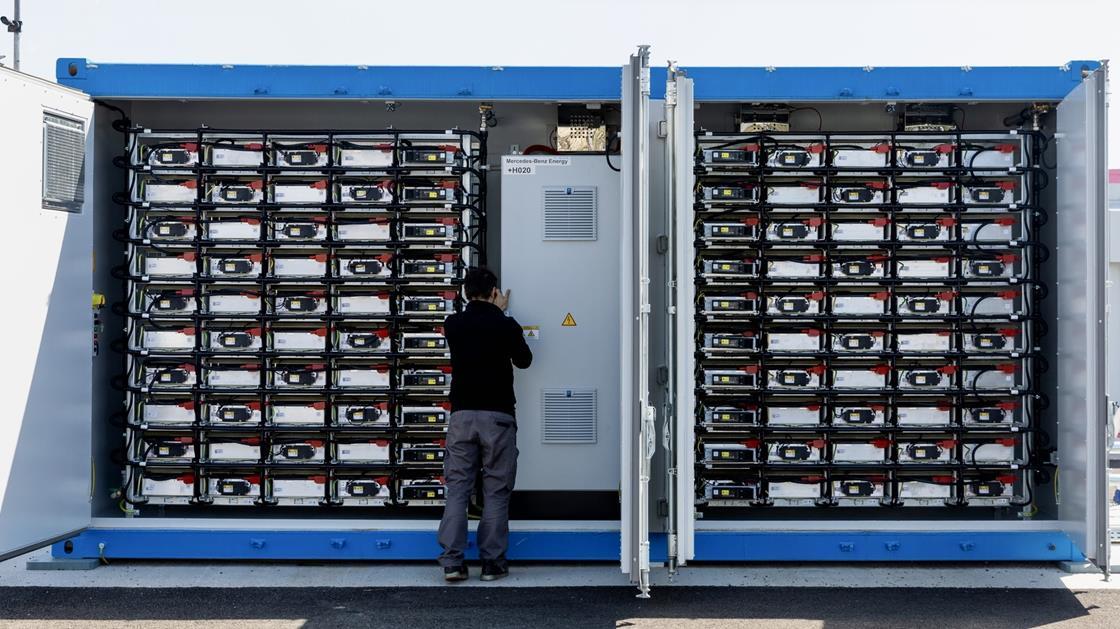 Shore power from recycled Nissan leaf batteries? | AI | International ...