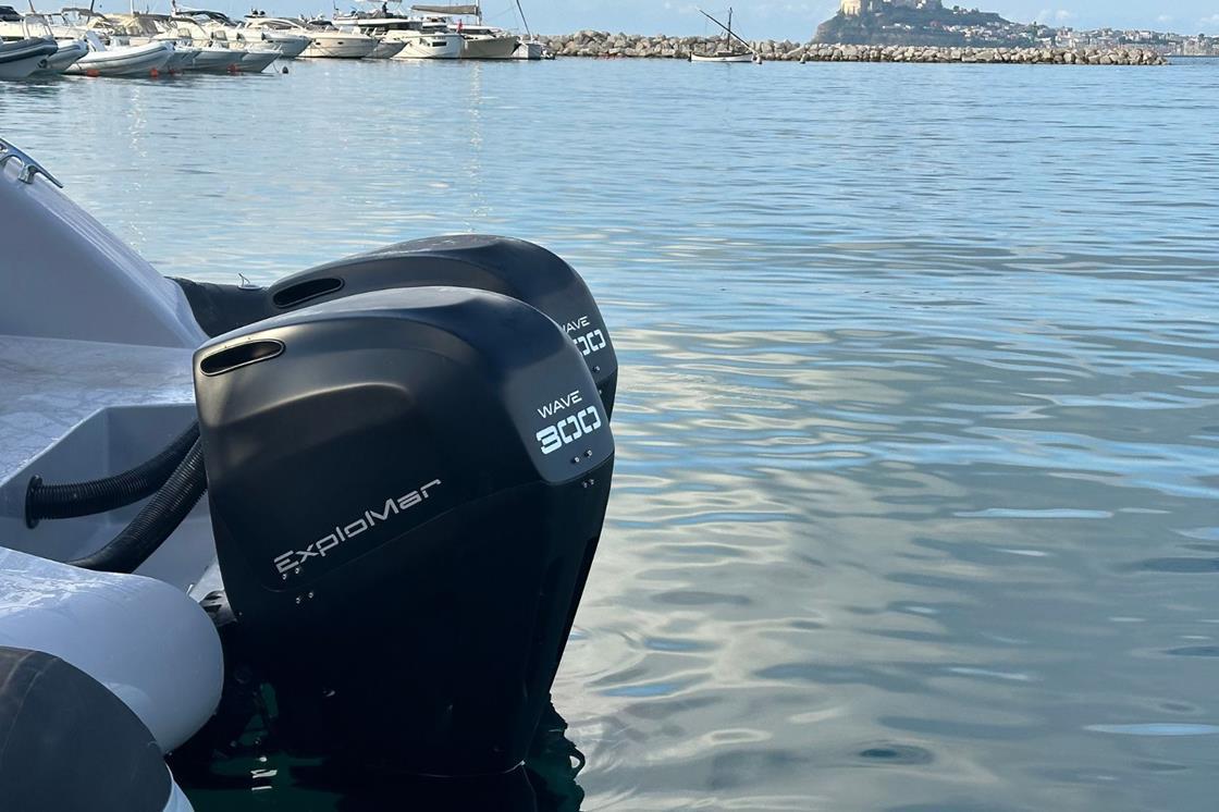Chinese outboard maker delivers first 300hp twin electric powertrain ...