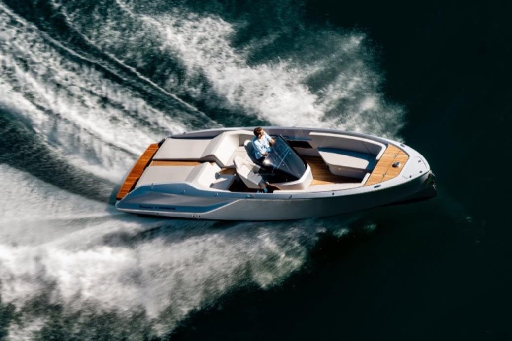 Frauscher, Porsche present first Fantom Air production boat | News ...